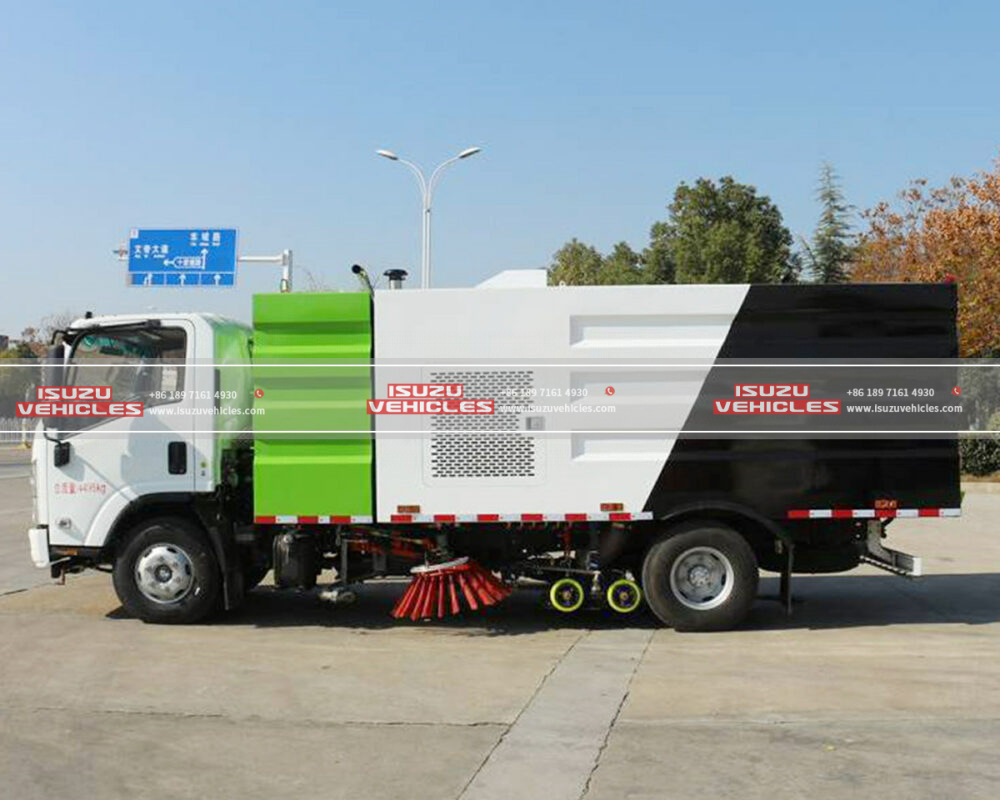ISUZU 3CBM Wet Sweeper Truck - ISUZU Vehicles