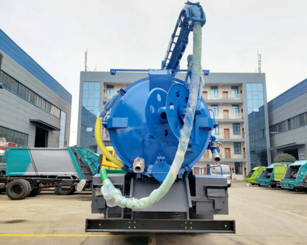 ISUZU Combined Suction Jetting Truck - ISUZU Vehicles