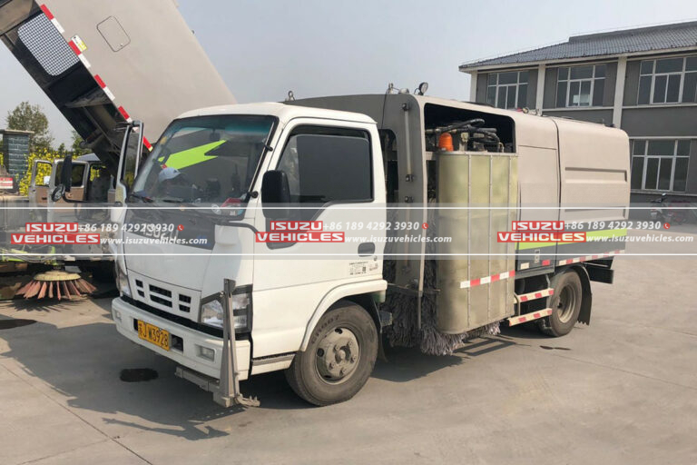 ISUZU 8 Ton Combined Road Sweeper Truck - ISUZU Vehicles
