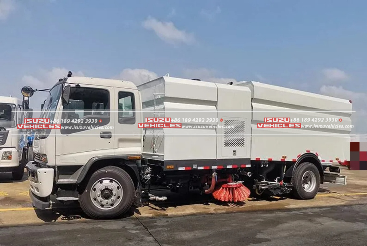 Compact Efficiency: ISUZU ELF Truck for Urban Needs - ISUZU Vehicles