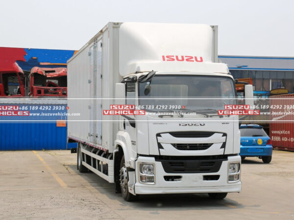 ISUZU GIGA 9.6 Meter Van Box Truck - ISUZU Vehicles