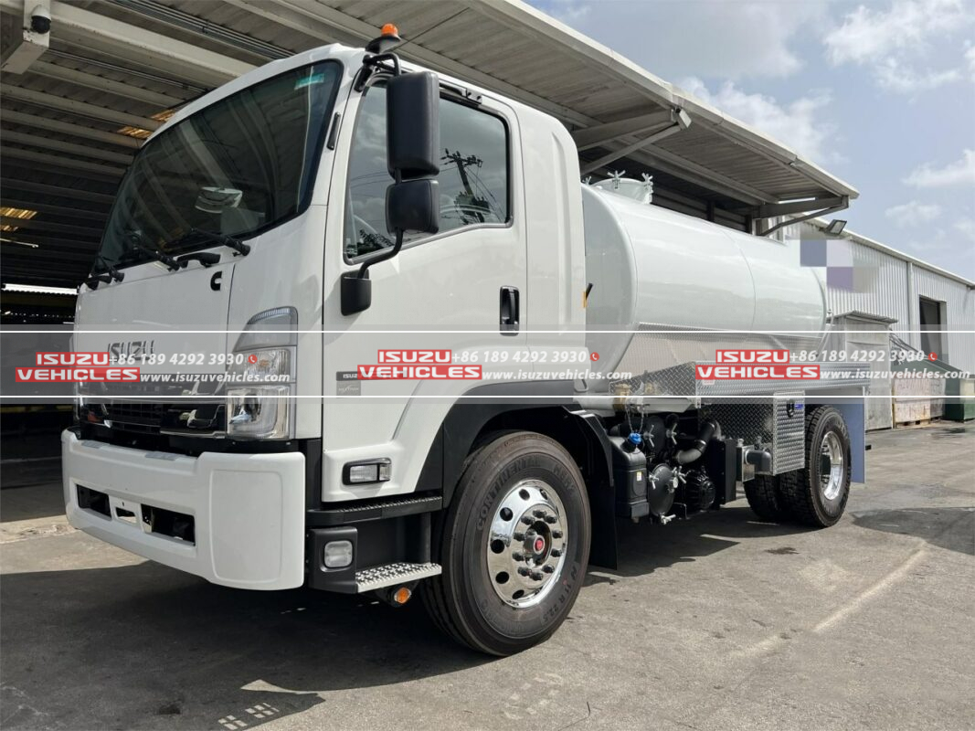 Utilizing ISUZU Water Tank Trucks: Liquid Transport Innovation - ISUZU Vehicles