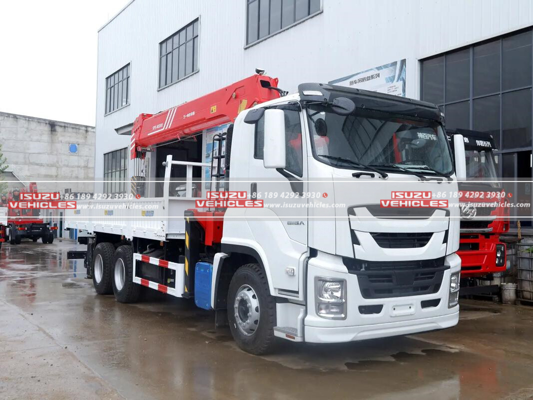 Camión ISUZU FVZ 6×4 con grúa telescópica de 8 toneladas - Vehículos ISUZU