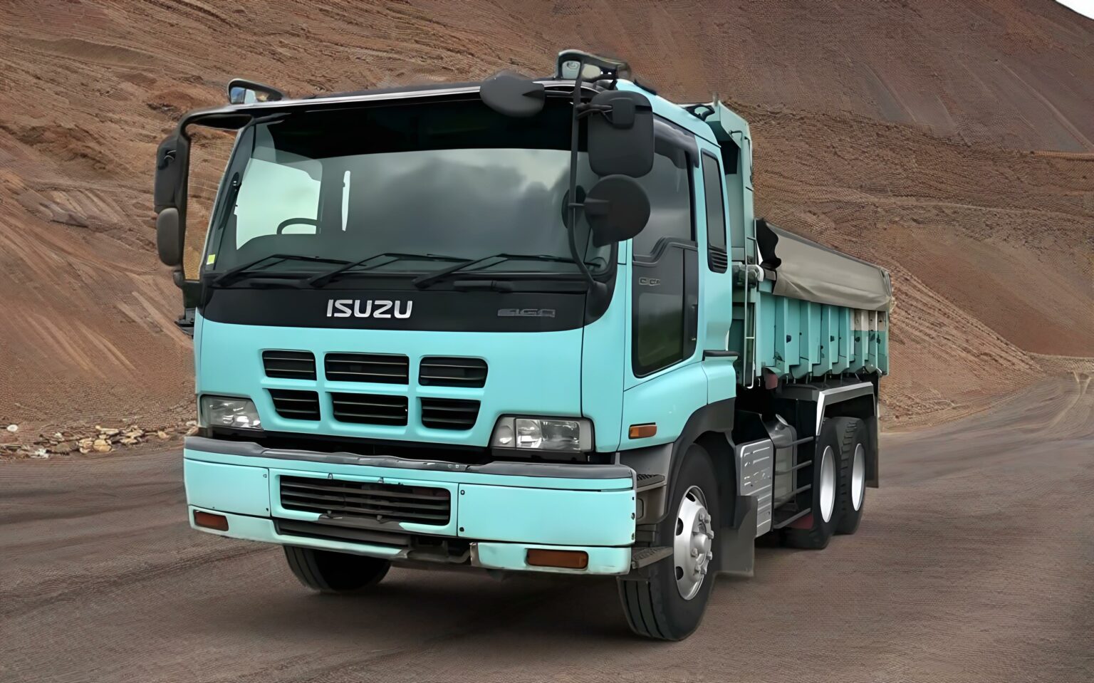 High-Altitude Engine Tuning for ISUZU Dump Trucks in Andean Mines - ISUZU Vehicles
