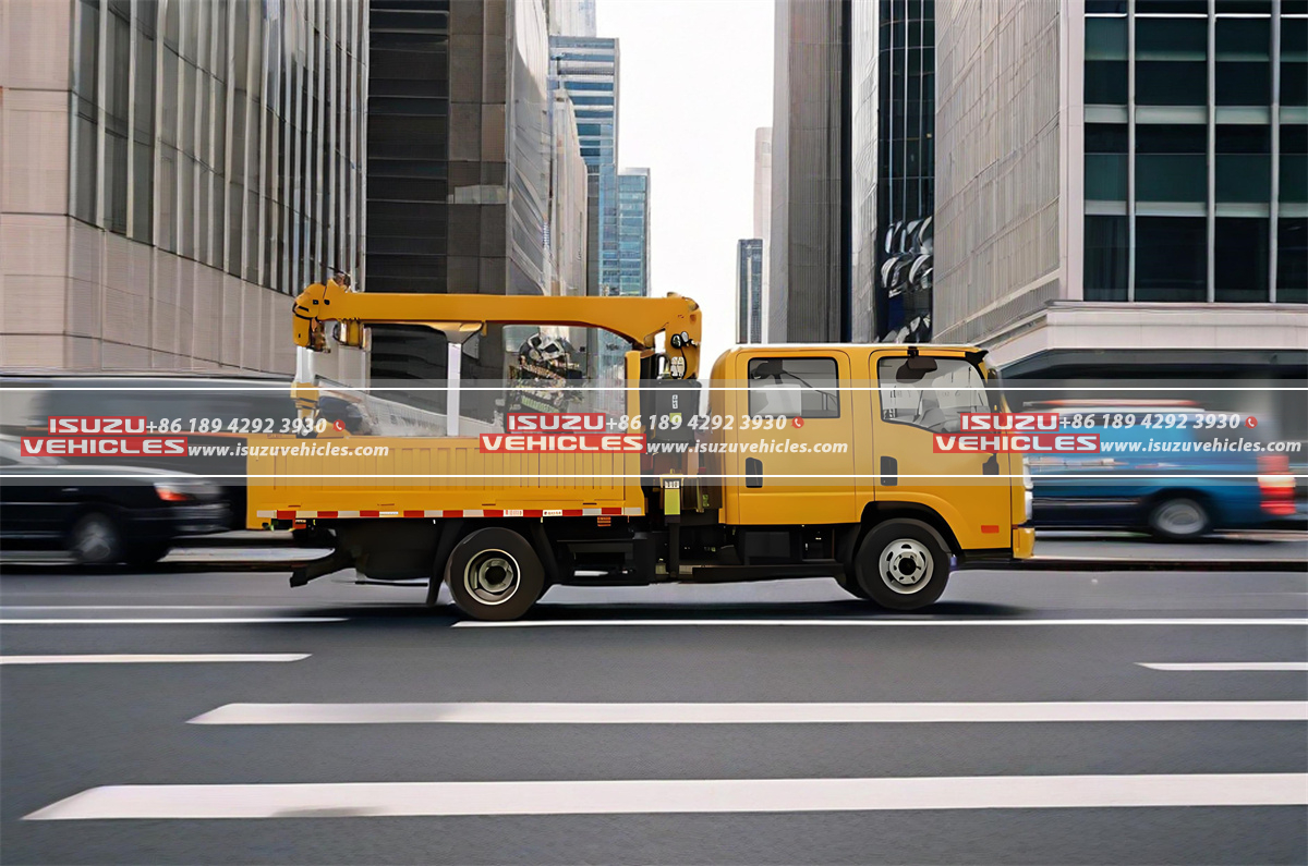 Derek Boom Teleskopik PALFINGER 700T ISUZU 4P 4×7 - Kendaraan ISUZU