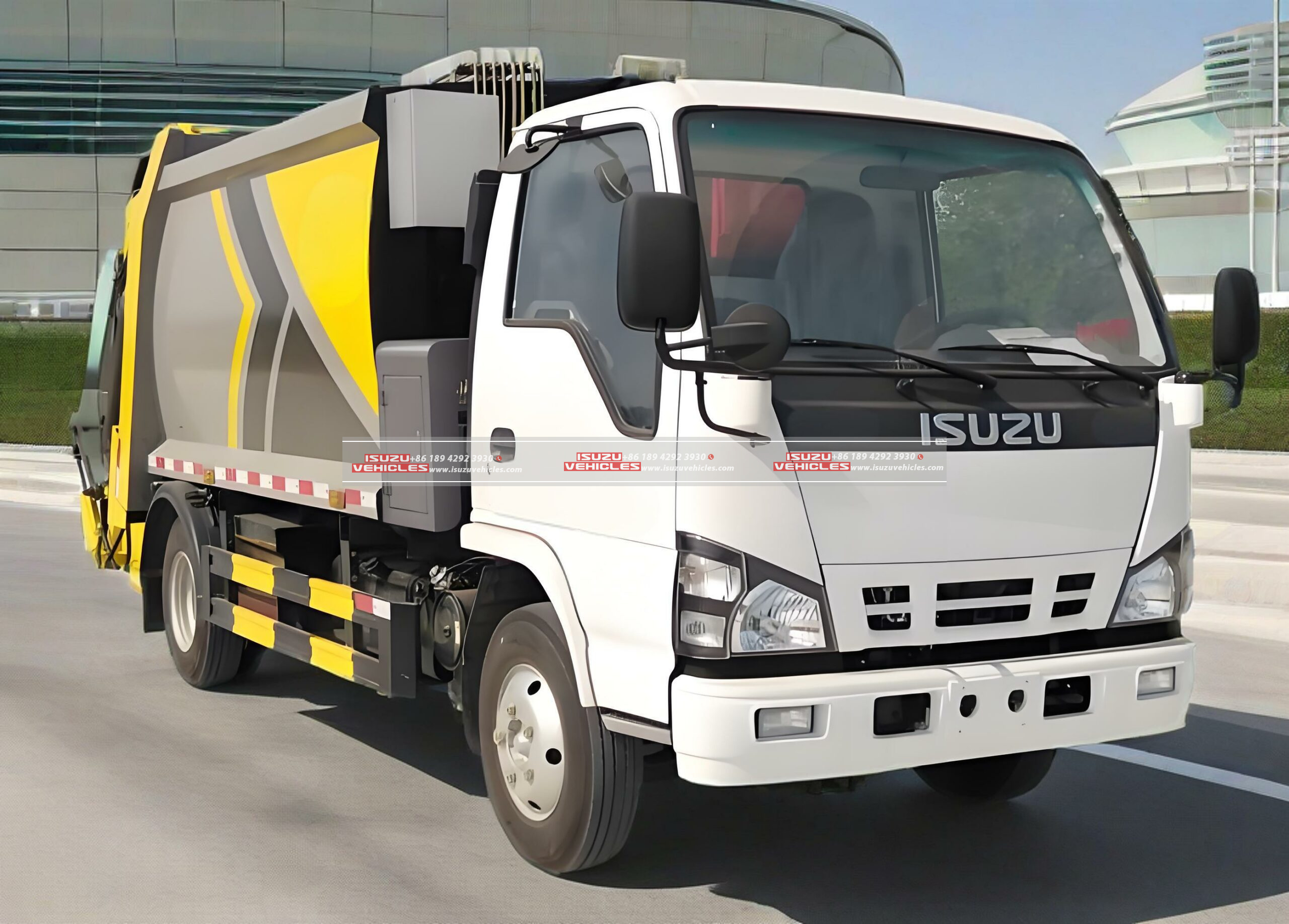 カタールワールドカップのインフラ遺産を支えるISUZUのゴミ収集車 - ISUZU車両