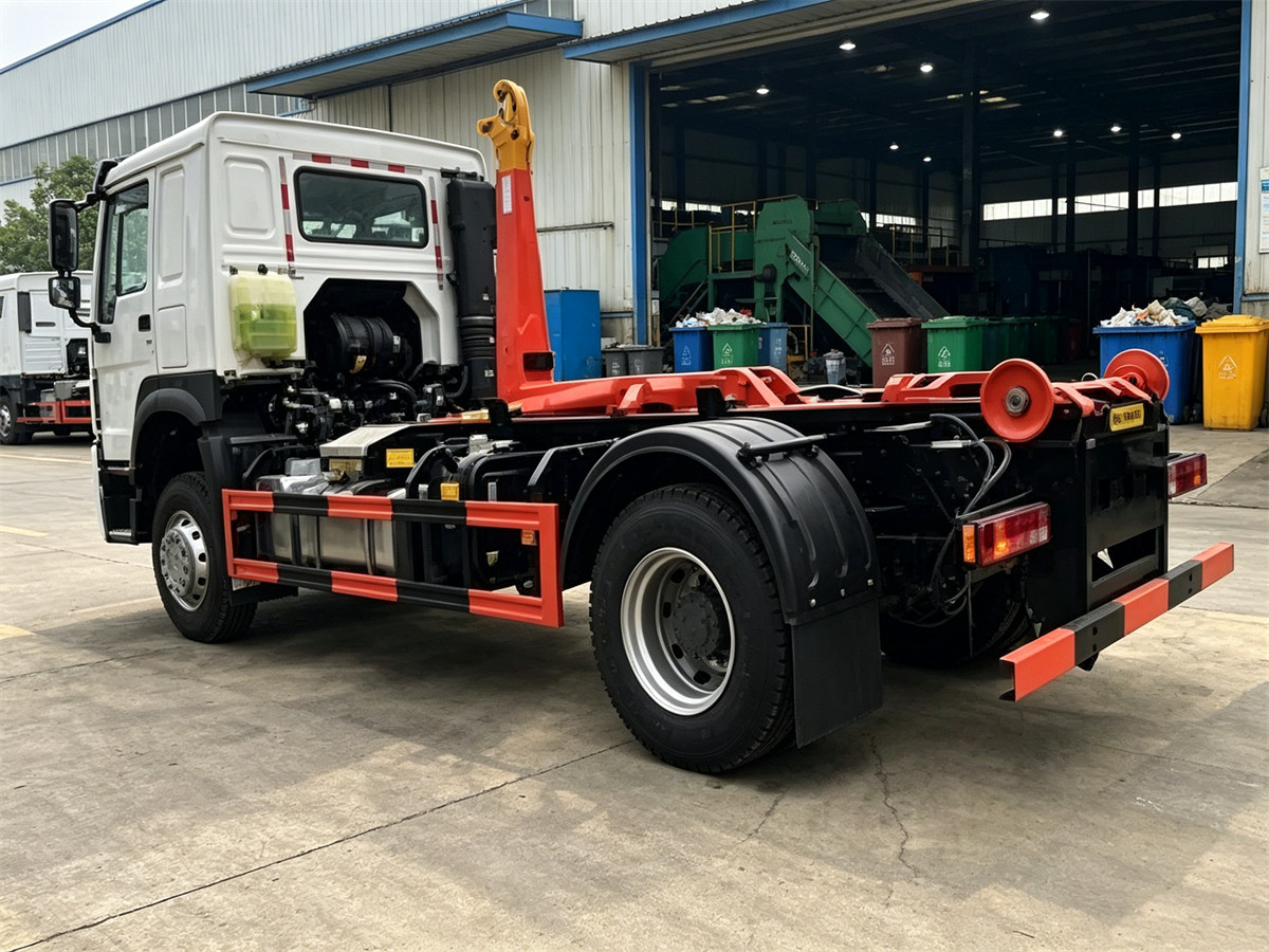 ISUZU 8 Ton Hook Loader Garbage Truck - ISUZU Vehicles